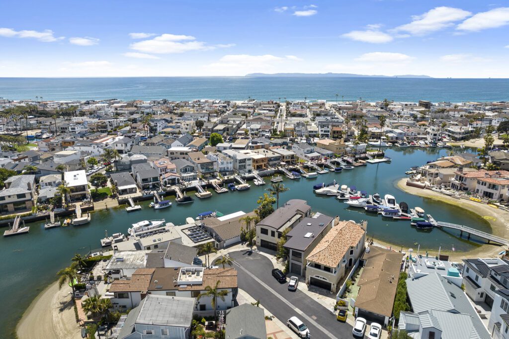 21 Balboa Coves, Newport Beach - The Geronsins Real Estate Group